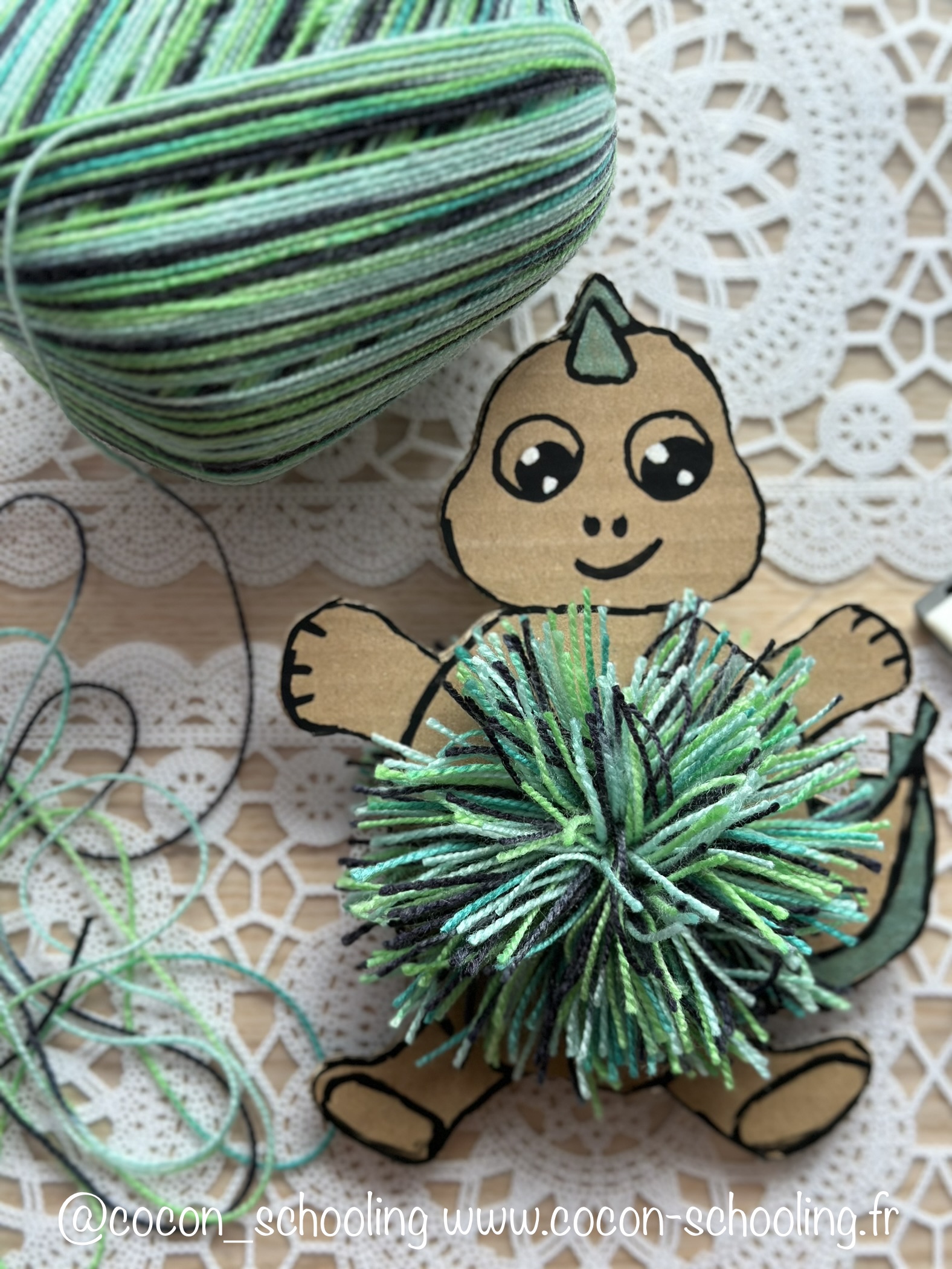 Cahier de coloriage Dino – Cocon-Schooling